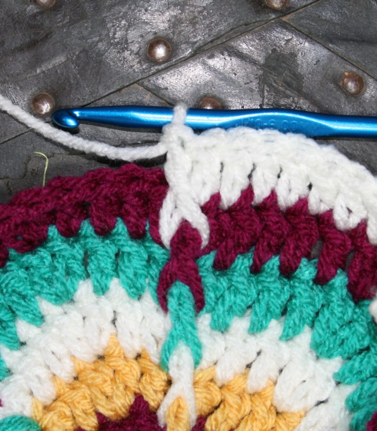 Long Anchoring Loops - Linda Dean CrochetLinda Dean Crochet