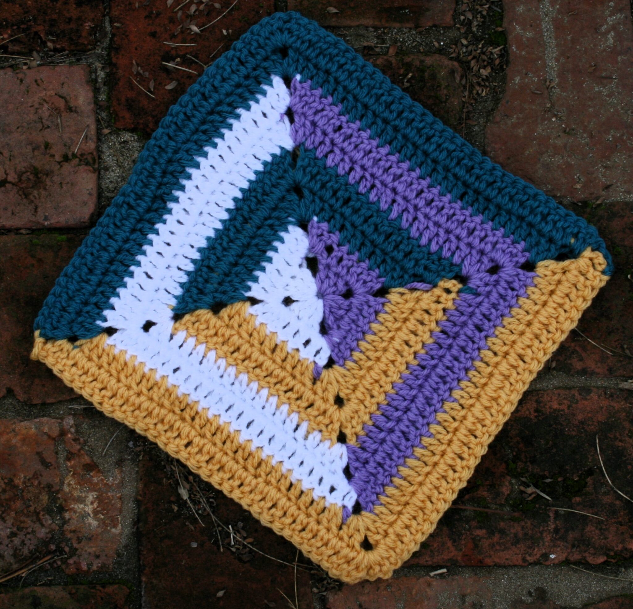 Moogly CAL- The Christine Quilt Block - Linda Dean CrochetLinda Dean ...